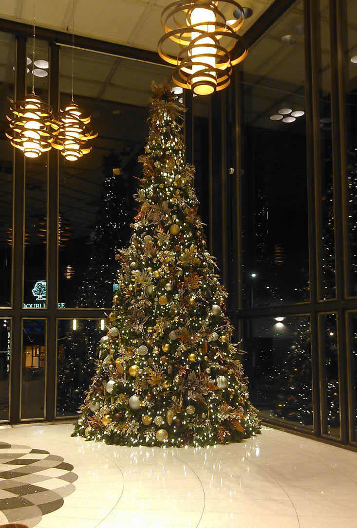 Holiday Decorating - Trees, Lights, Decorations for Businesses
